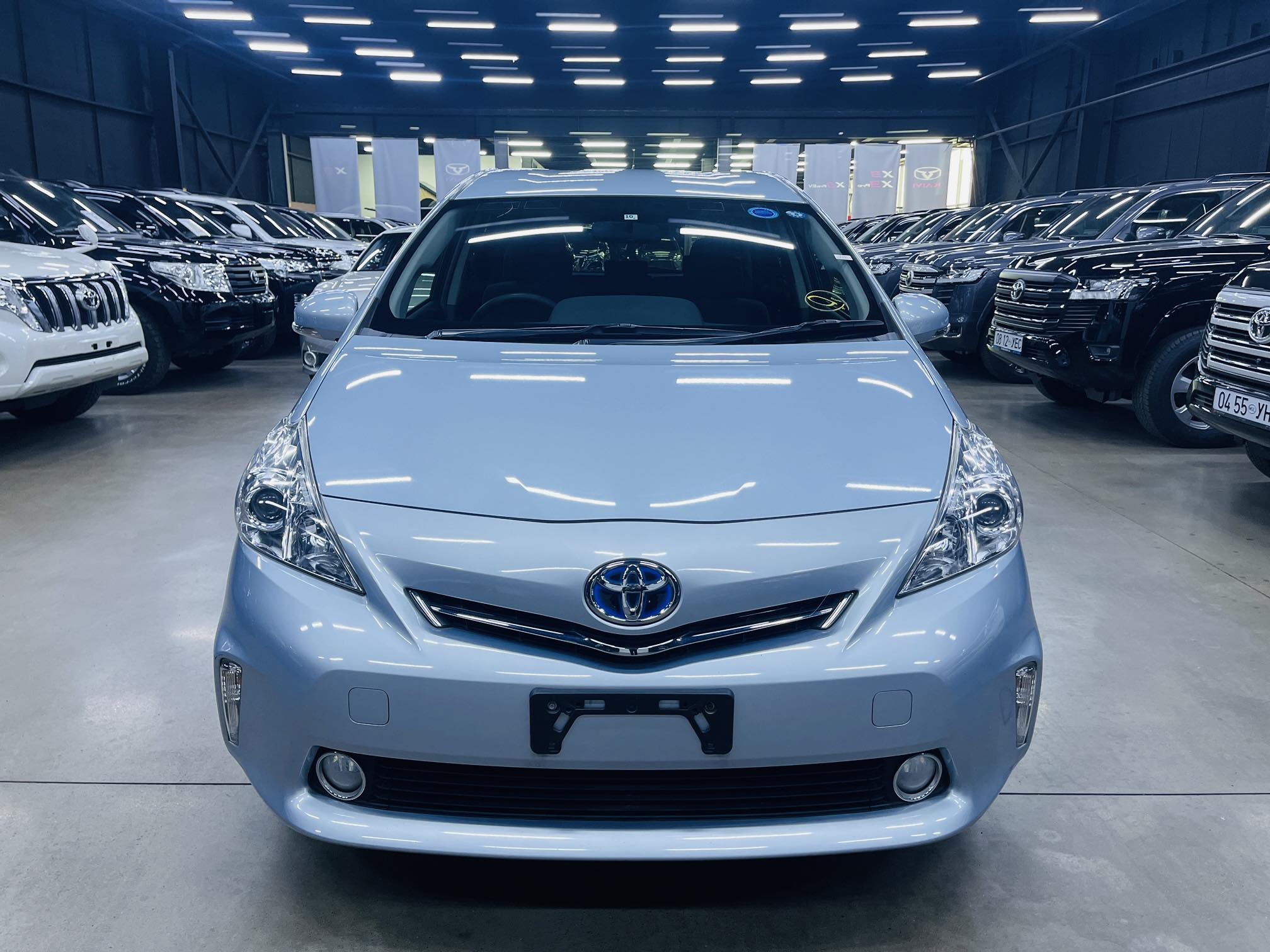 2012 Toyota Prius41 | Үнэ: 33 сая