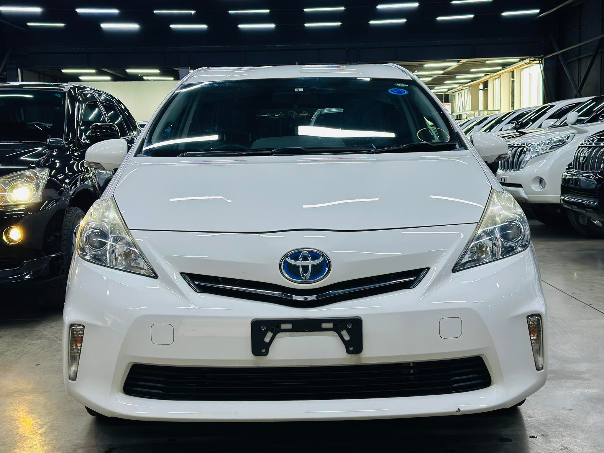 2013 Toyota Prius41 | Эхлэх үнэ: 0