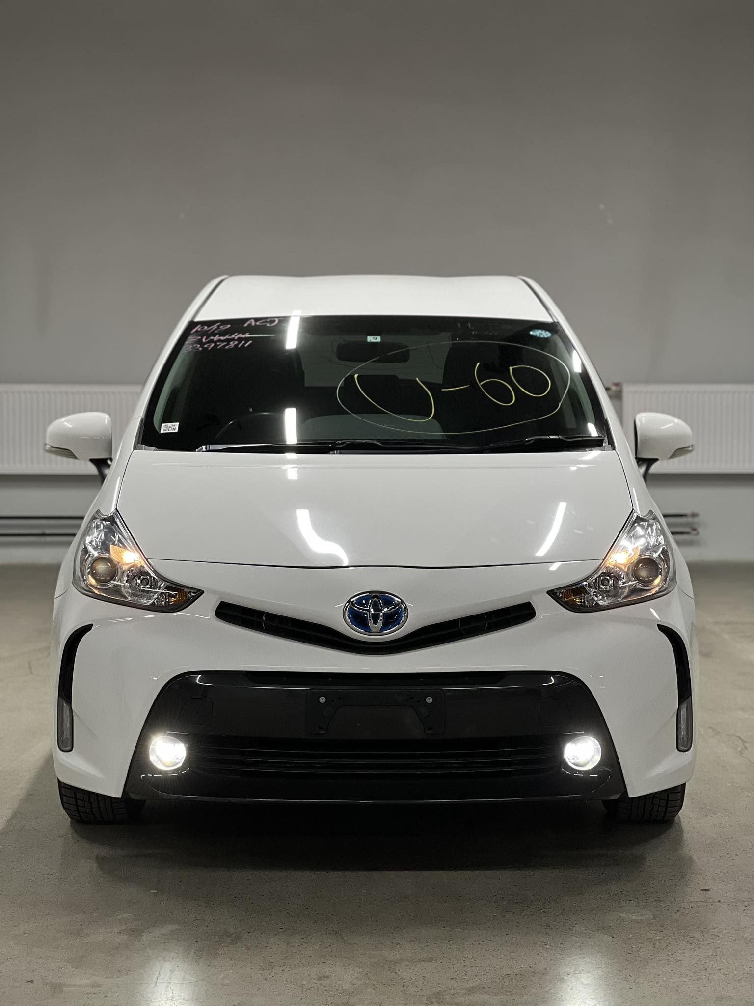 2015 Toyota Prius 41 | Үнэ: 37 сая